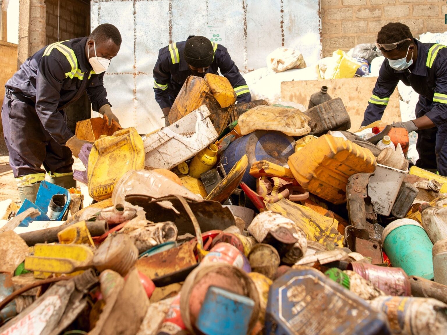 Plastic Credits vs Carbon Credits: A Clear Path to Environmental Impact ...